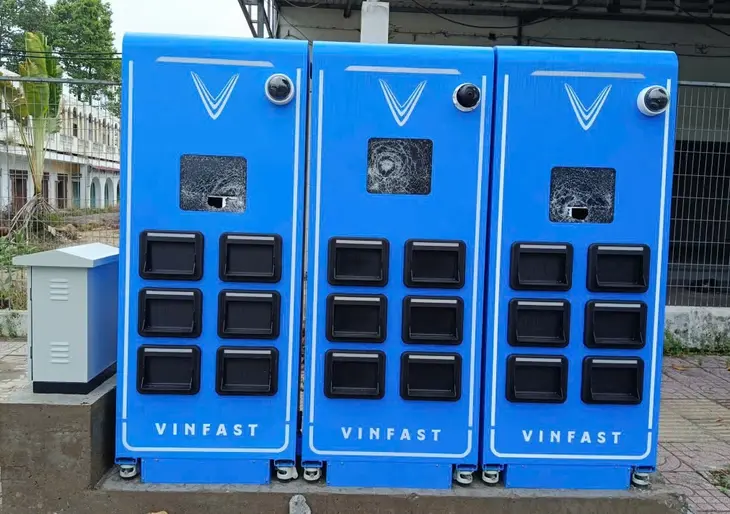 Bắt giữ người đập phá hơn 10 tủ đổi pin xe điện ở phường Linh Xuân, Thủ ...
