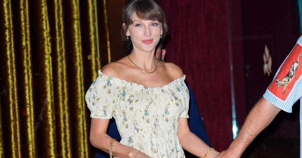 Taylor Swift's $298 Reformation floral dress hangs by just 2 straps