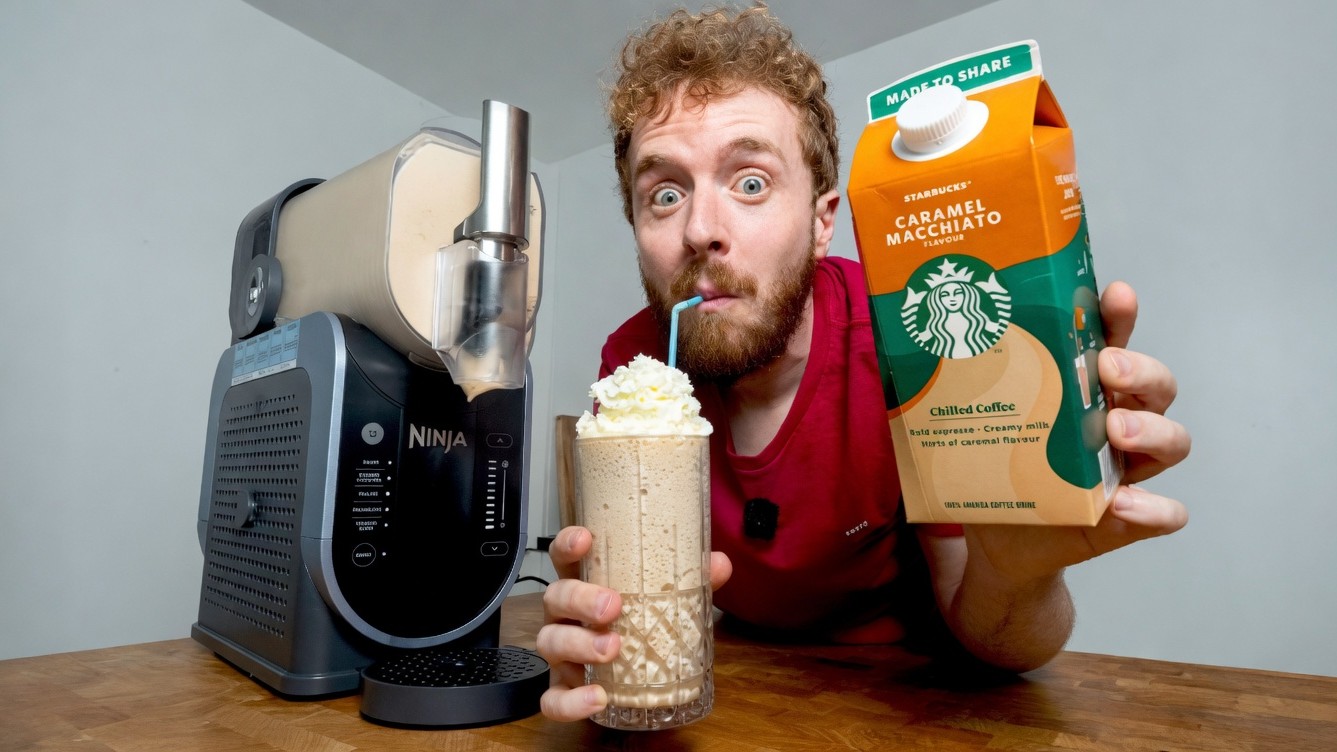 Cola melk en koffie in de Ninja Slushie test