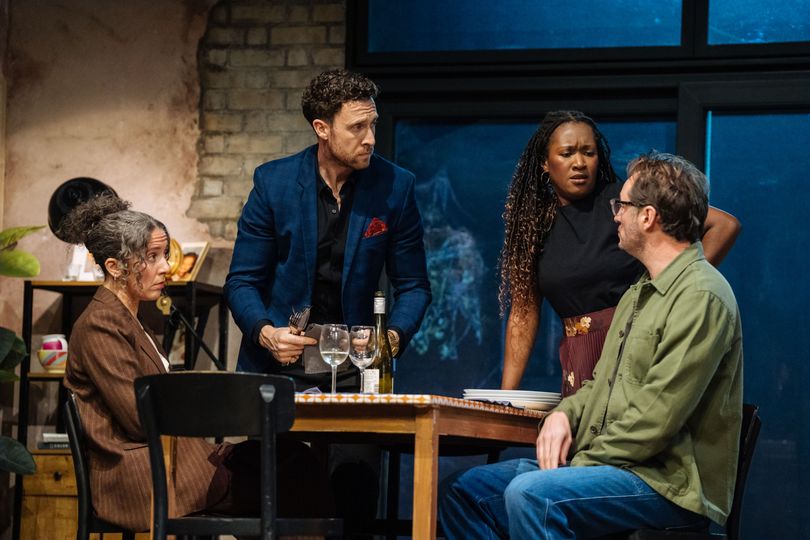 West End hit 2:22 - A Ghost Story spooks Sheffield Lyceum Theatre