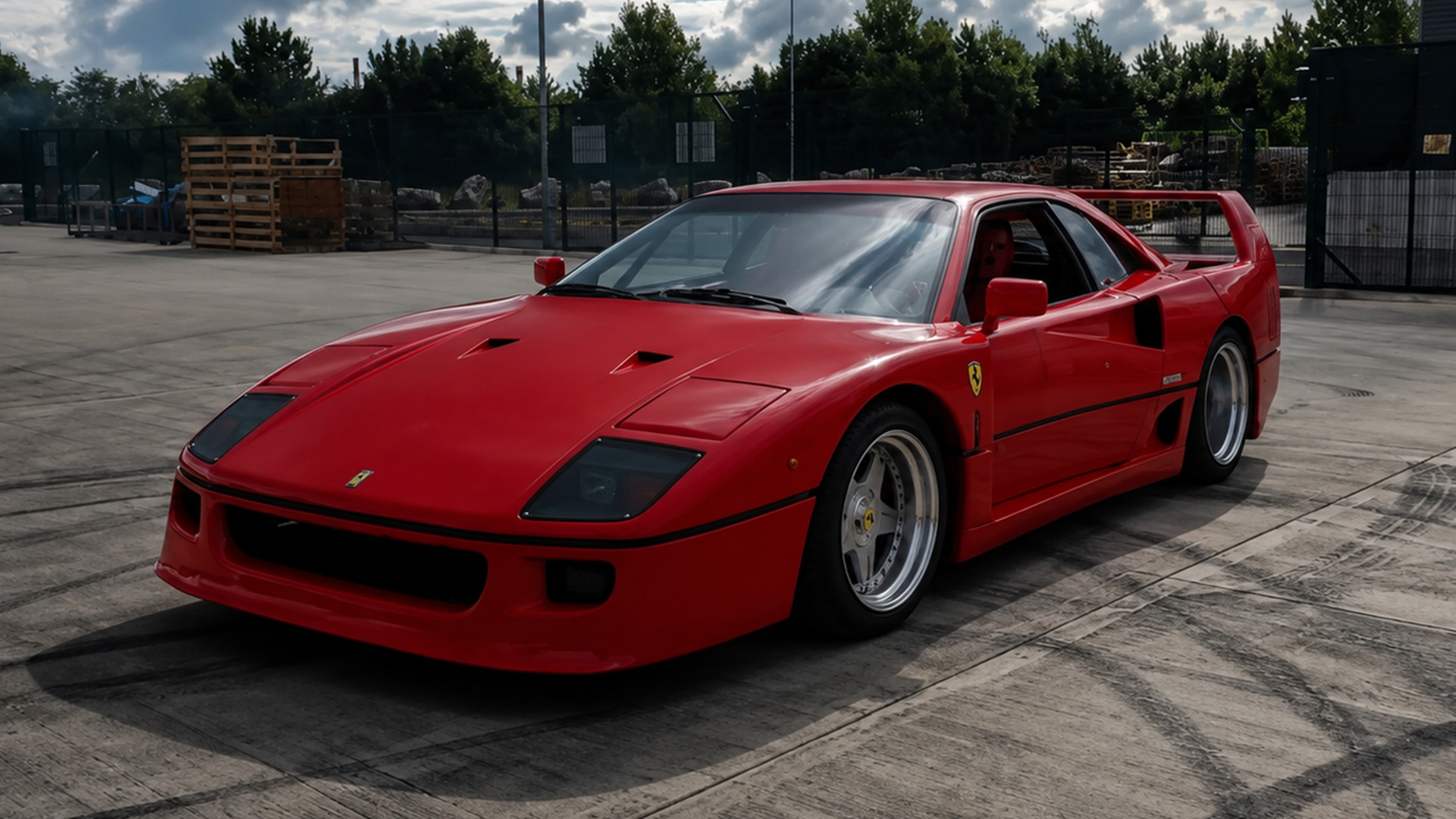 Fake Ferrari F40 gets a wild test drive
