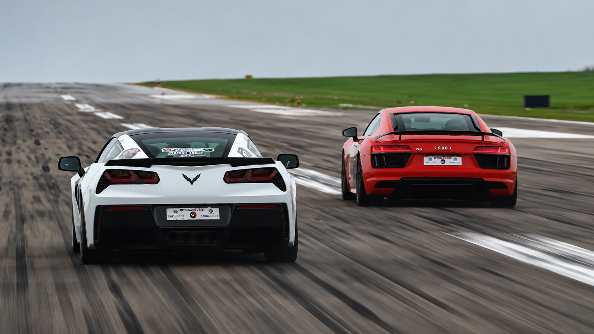 Kann die Corvette C7 im Beschleunigungstest mit der Audi R8 mithalten?