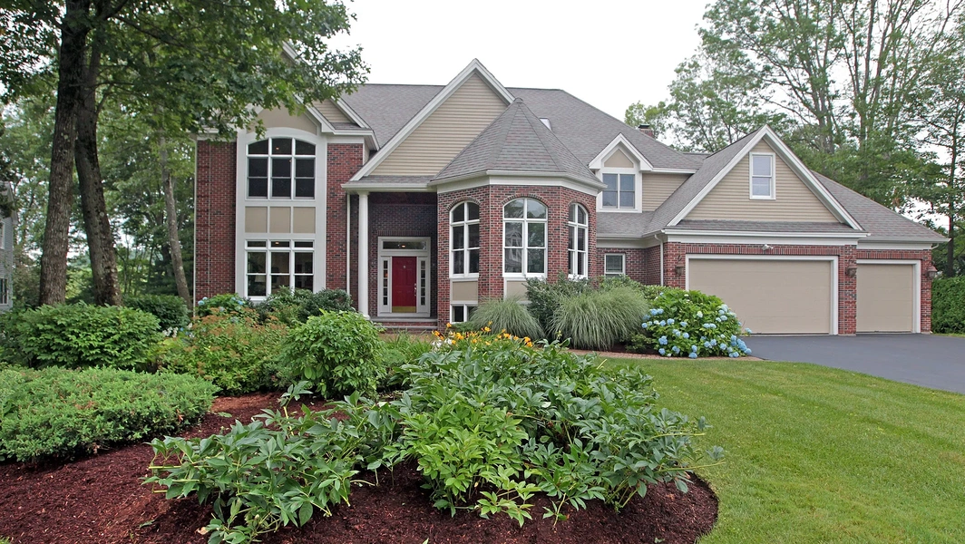 27 common home features that hurt value and appeal