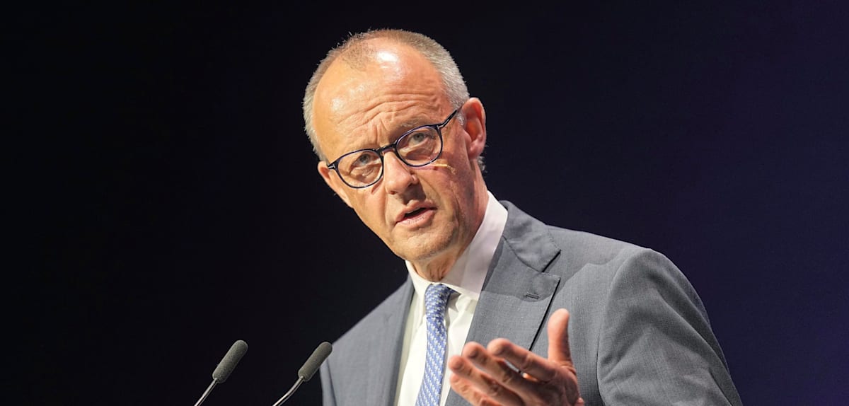 „Wir müssen die sehr deutschen Reflexe hinter uns lassen“, sagt der Kanzler