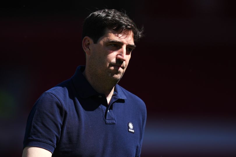 Andoni Iraola red flag raised by Jamie Carragher over Liverpool ...