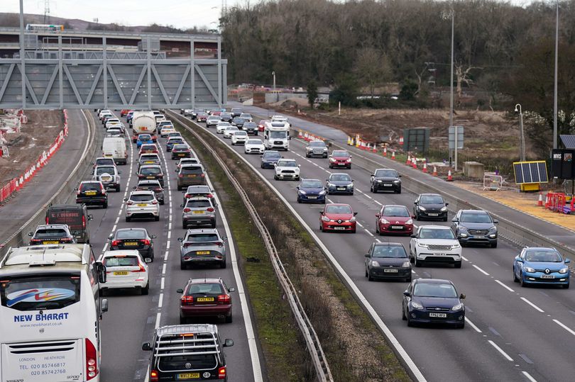 M25, A12 and A13 traffic as drivers face delays near Dartford Tunnel ...
