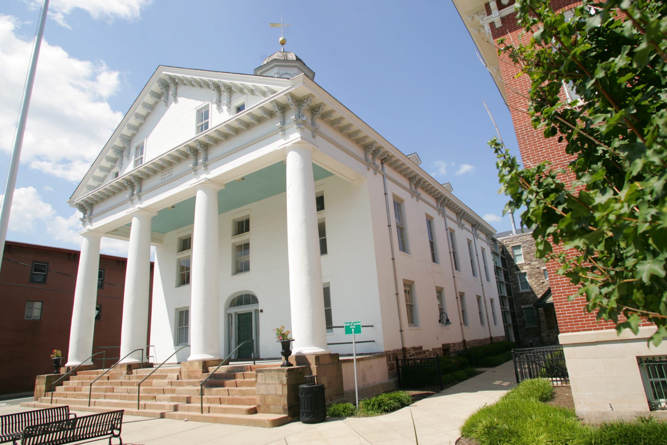 Hunterdon budget keeps tax rate at 2014 low, funds key services