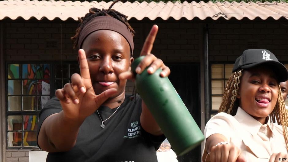 Zimbabwe activists get creative to inspire climate action