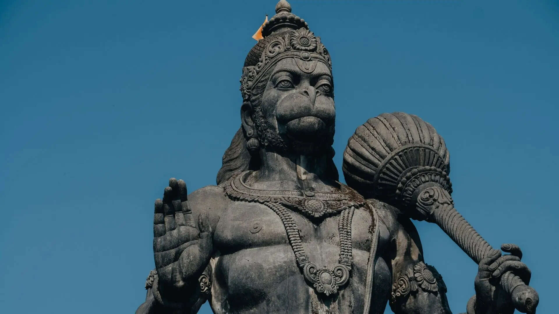 5 subtle signs Lord Hanuman may be guiding and protecting you