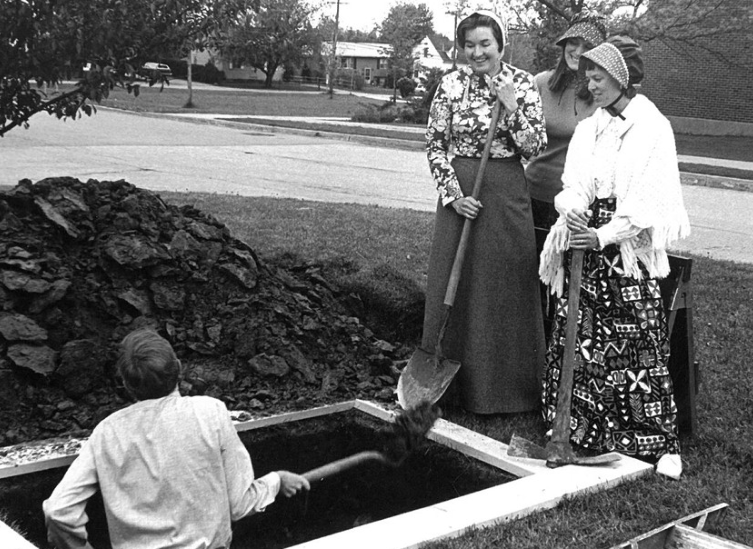 Vermont school unearths 1976 time capsule to find forgotten treasures
