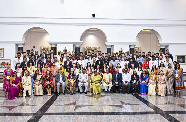 Advance on strength of education and build strong, self-reliant India ...