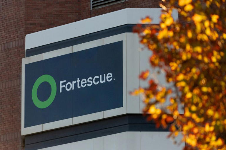 China tells steelmakers not to talk with Fortescue about new iron ore ...
