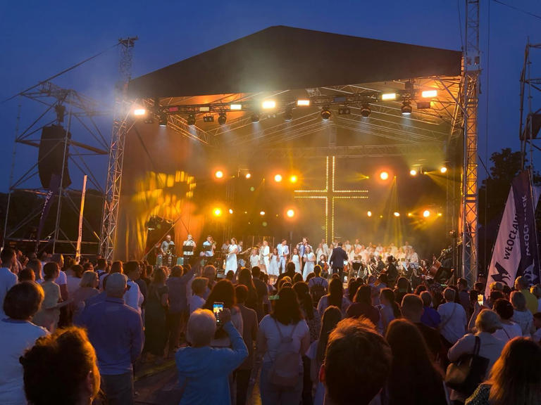 Muzyka chrześcijańska wraca w plener. Koncert przed sanktuarium na ...