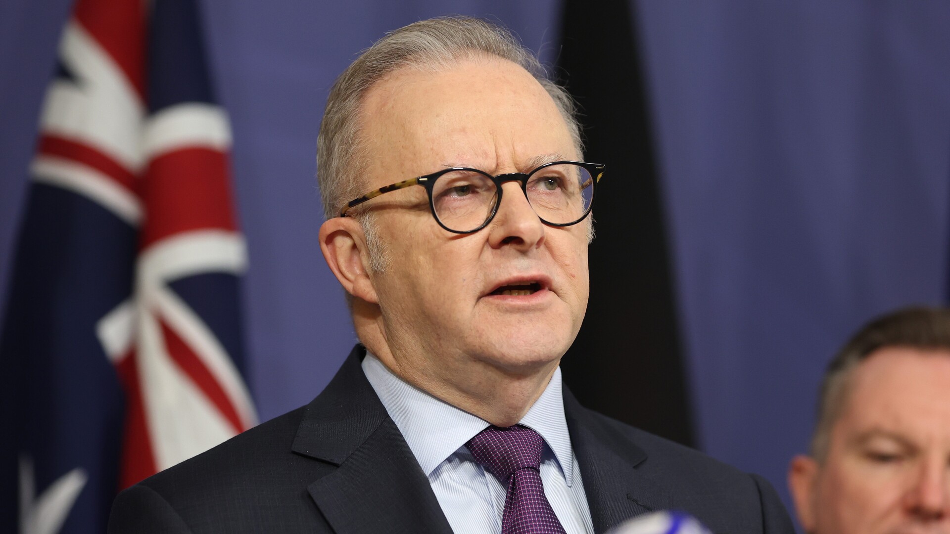 Labor dissent now out in the open as Husic demands fresh AUKUS vote
