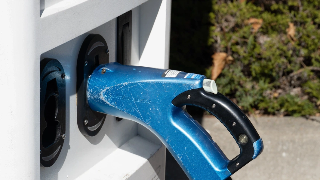 DC to turn streetlights into EV chargers using diesel settlement funds