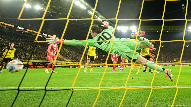 Bayern Munich's Karl and Urbig in latest Germany squad