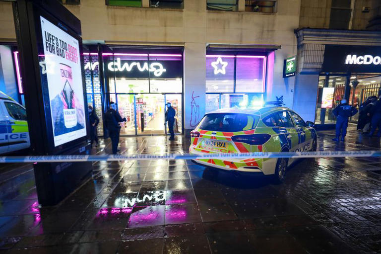 Piccadilly Gardens triple stabbing update as police continue investigation