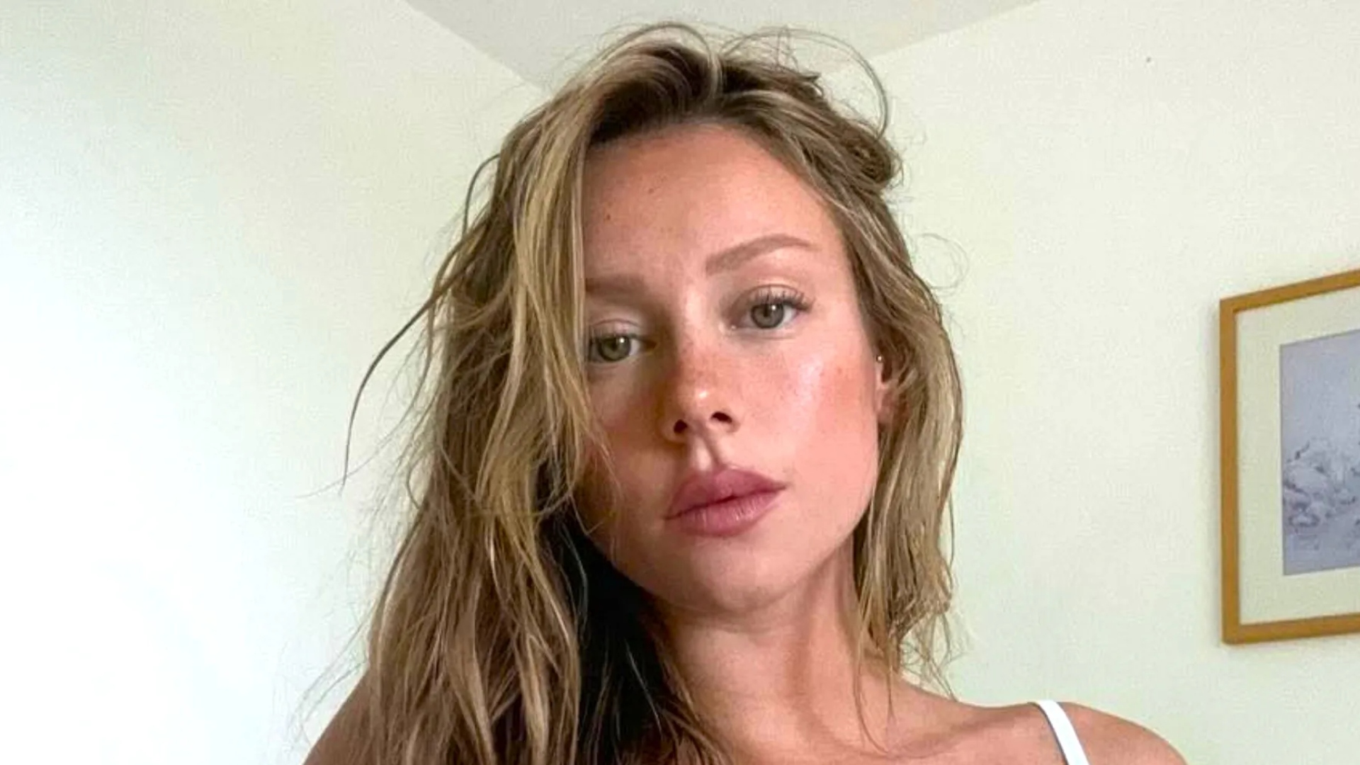 At the Bad Bunny concert, Ester Expósito attracted everyone's attention ...