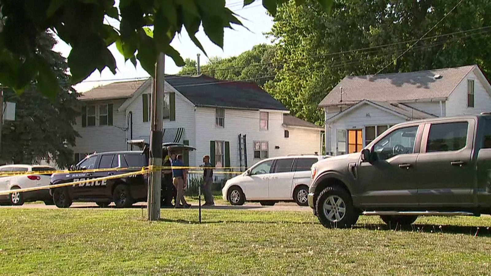 Gunman 'kills six family members'