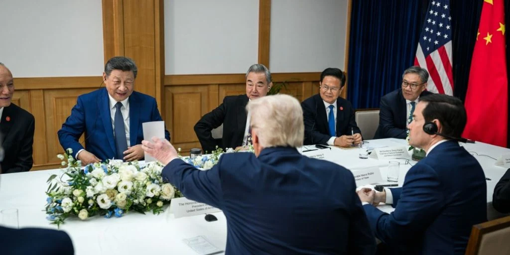 Trump bittet Xi Jinping um Hilfe: Putin an den Verhandlungstisch bringen