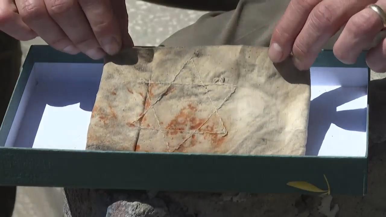 A prayer book, a secret bunker, tunnel and a Star of David tell a story ...