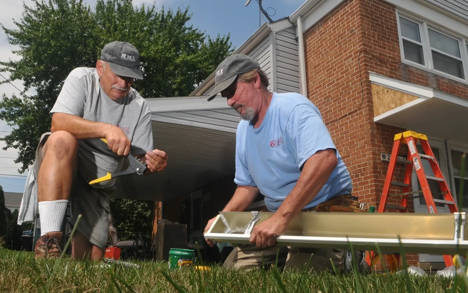 Smart gutter habits that save your home money