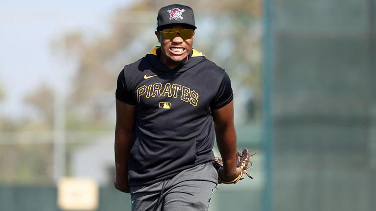 Pirates GM confident top prospect can turn things around