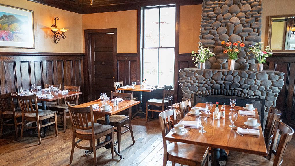 8 stunning restaurant dining rooms across the US