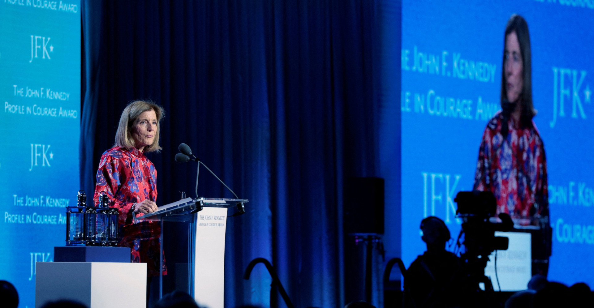 Caroline Kennedy bricht in bewegendem Tribut ihr Schweigen über den Tod ...