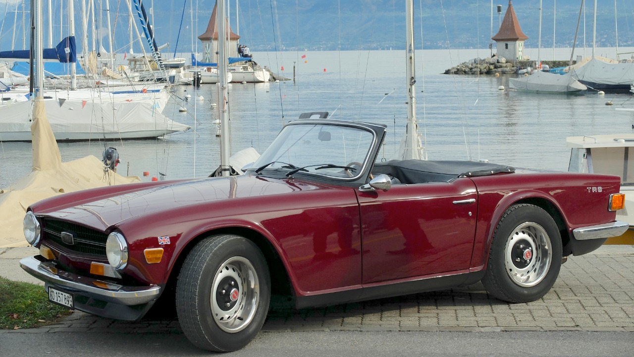 8 classic British roadsters that still define open-top driving