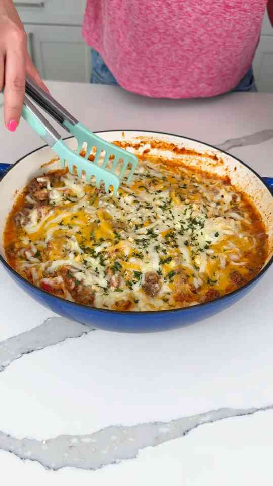 Easy and delicious spaghetti casserole dinner