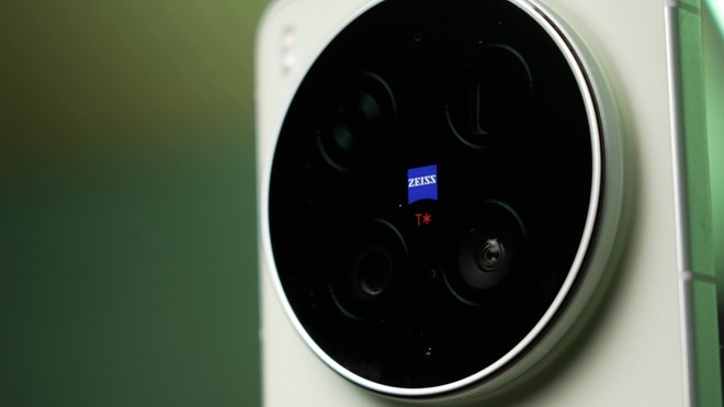 Vivo X500 Ultra potrebbe spingersi ancora più in là con lo zoom