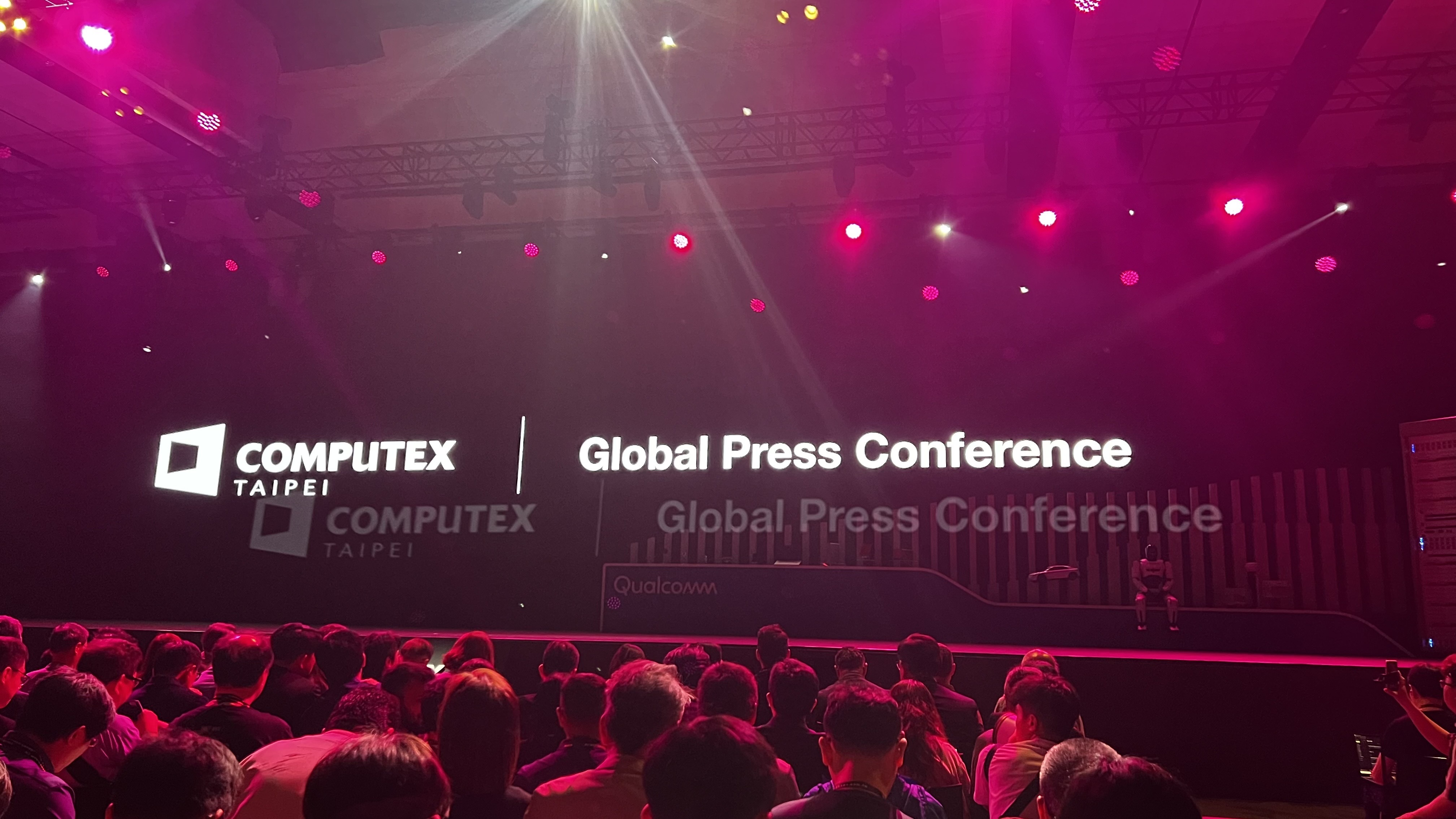 COMPUTEX 2026開幕 今年のテーマ「AI Together」が示す共創の時代