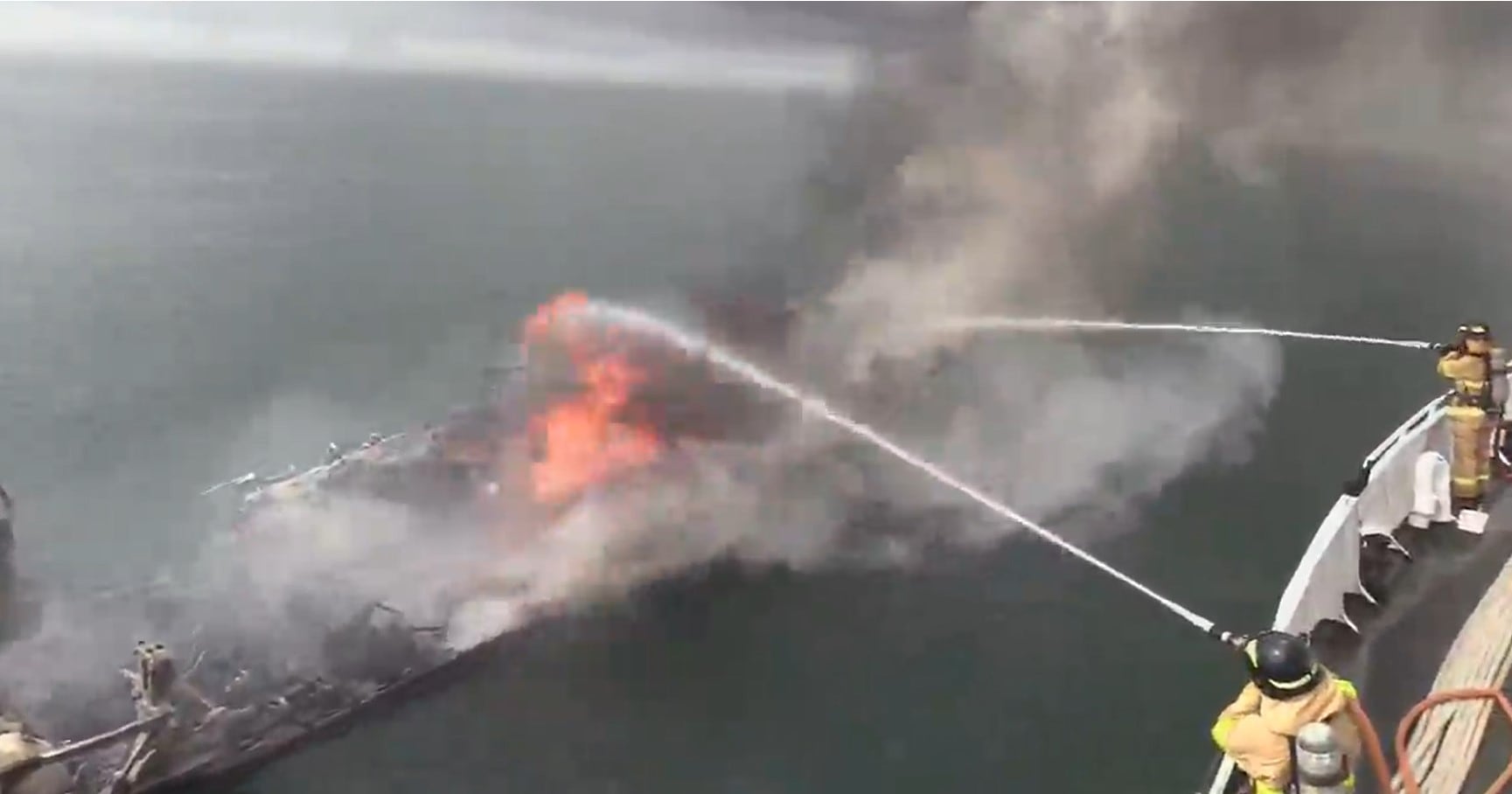 Fire on Chinese fishing vessel near Socheongdo in West Sea; boat sinks