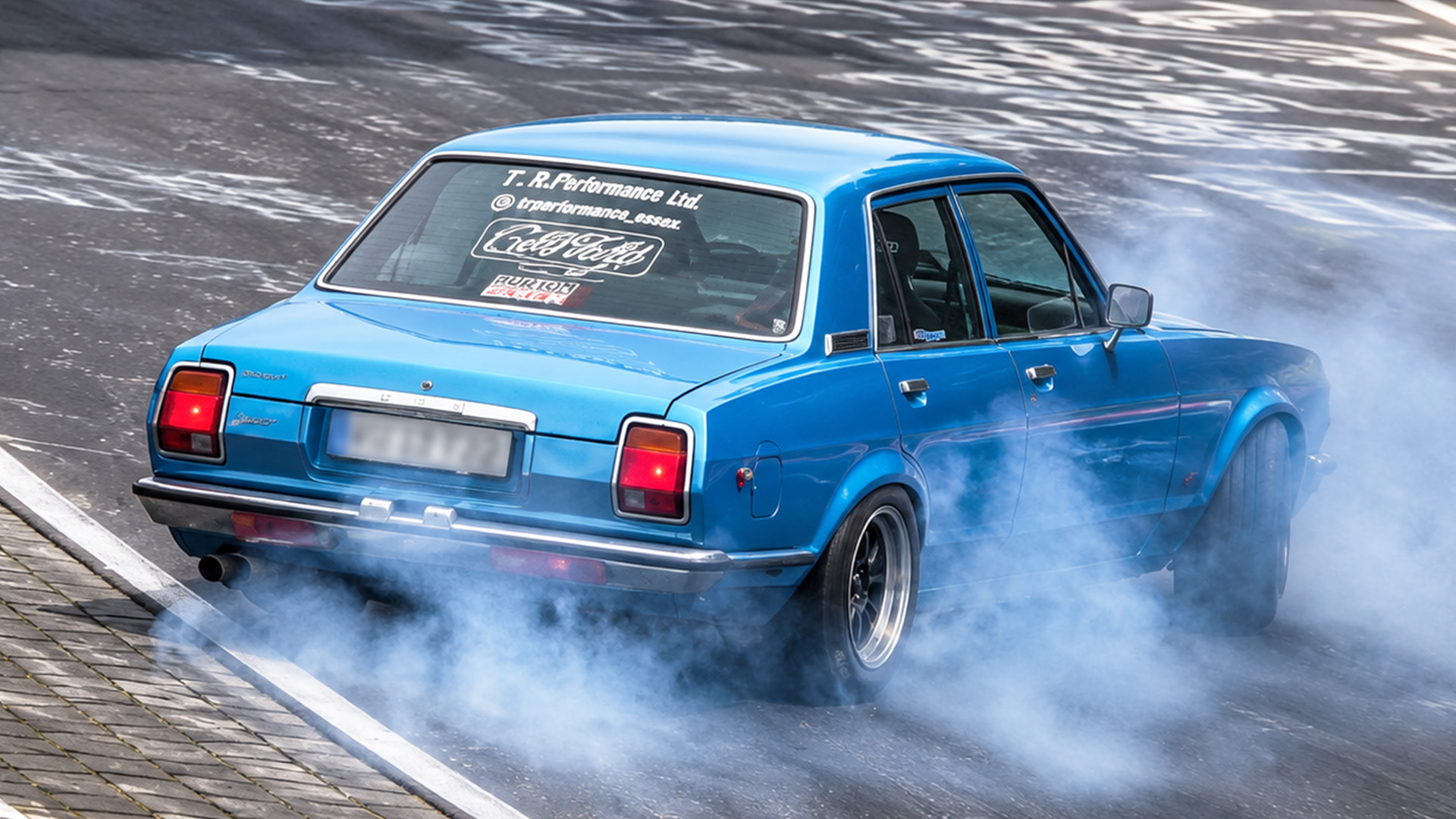 This old JDM sedan just embarrassed modern performance cars