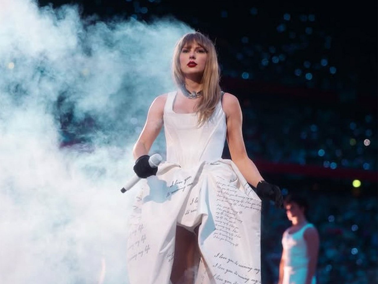 Taylor Swift writes original song for 'Toy Story 5', says she dreamed ...