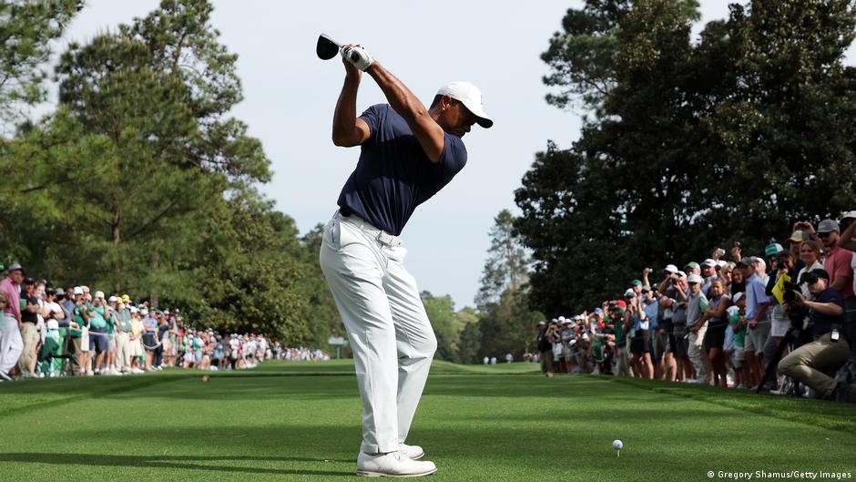 Tiger Woods 'stepping away' for treatment after DUI arrest