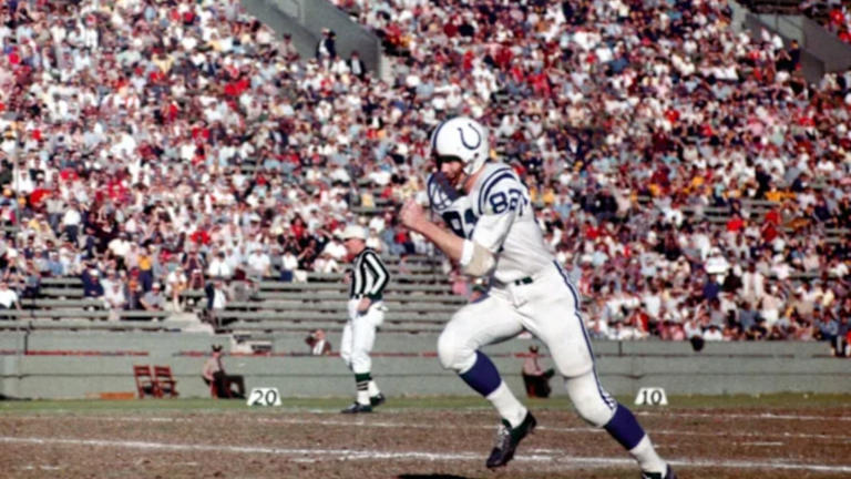 NFL mourns: Raymond Berry, the wide receiver who changed the game ...