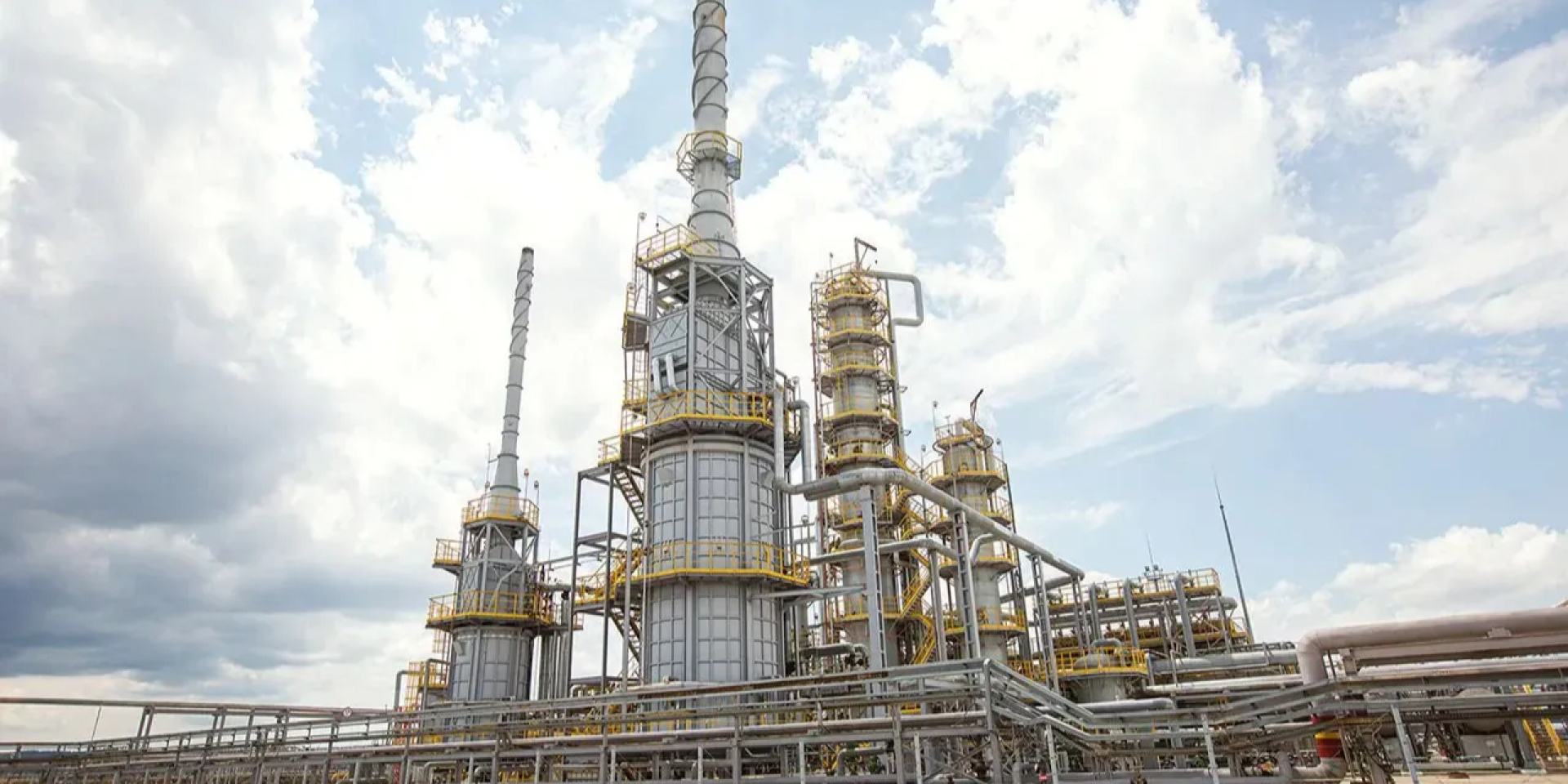 Ukrainian drones hit Russian Ilsky refinery for 16th time