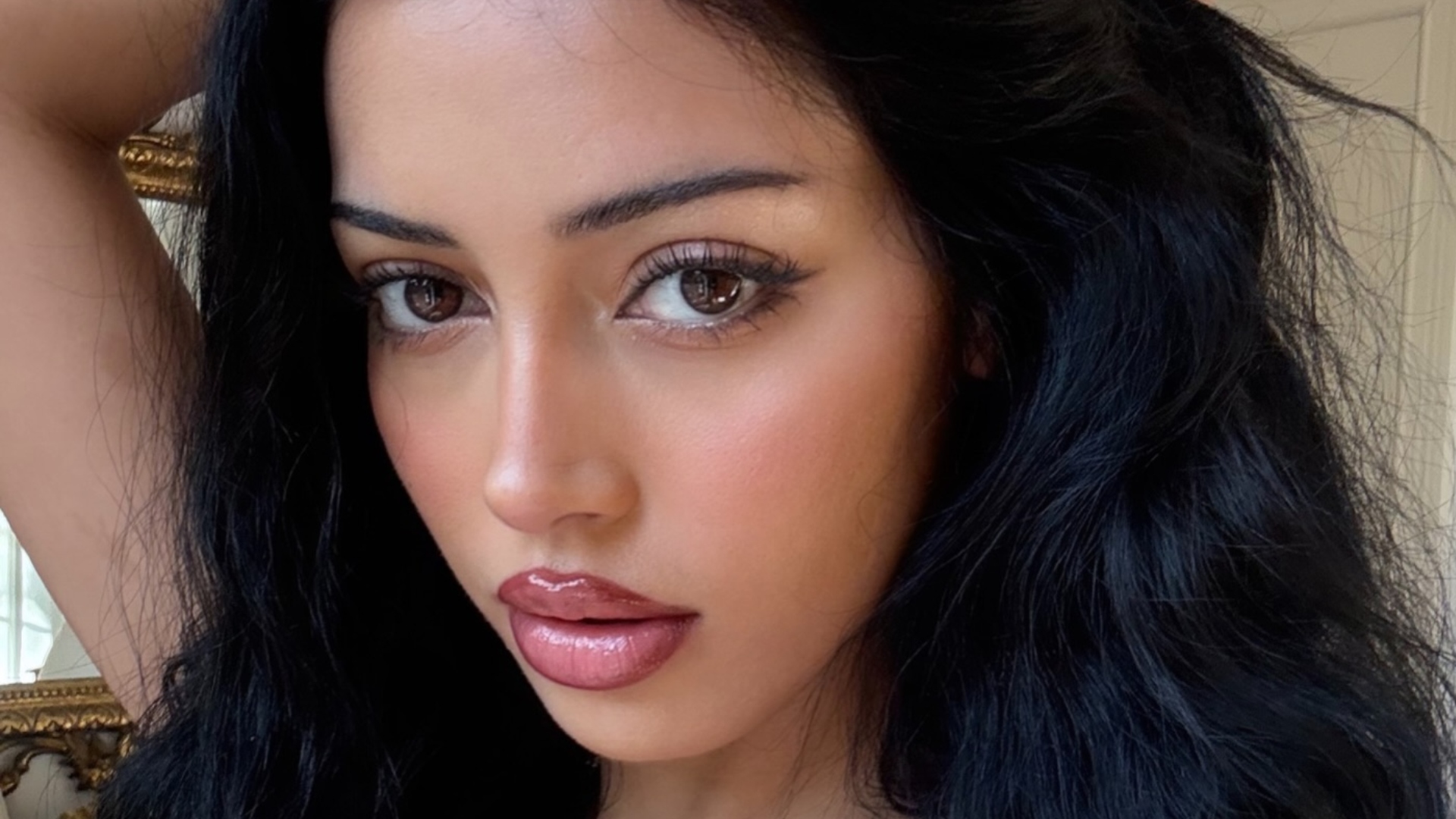 A fairytale look: this Spanish model causes a sensation in an ethereal ...