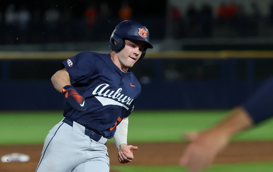 Auburn defeats Milwaukee after storm delay to reach super regionals