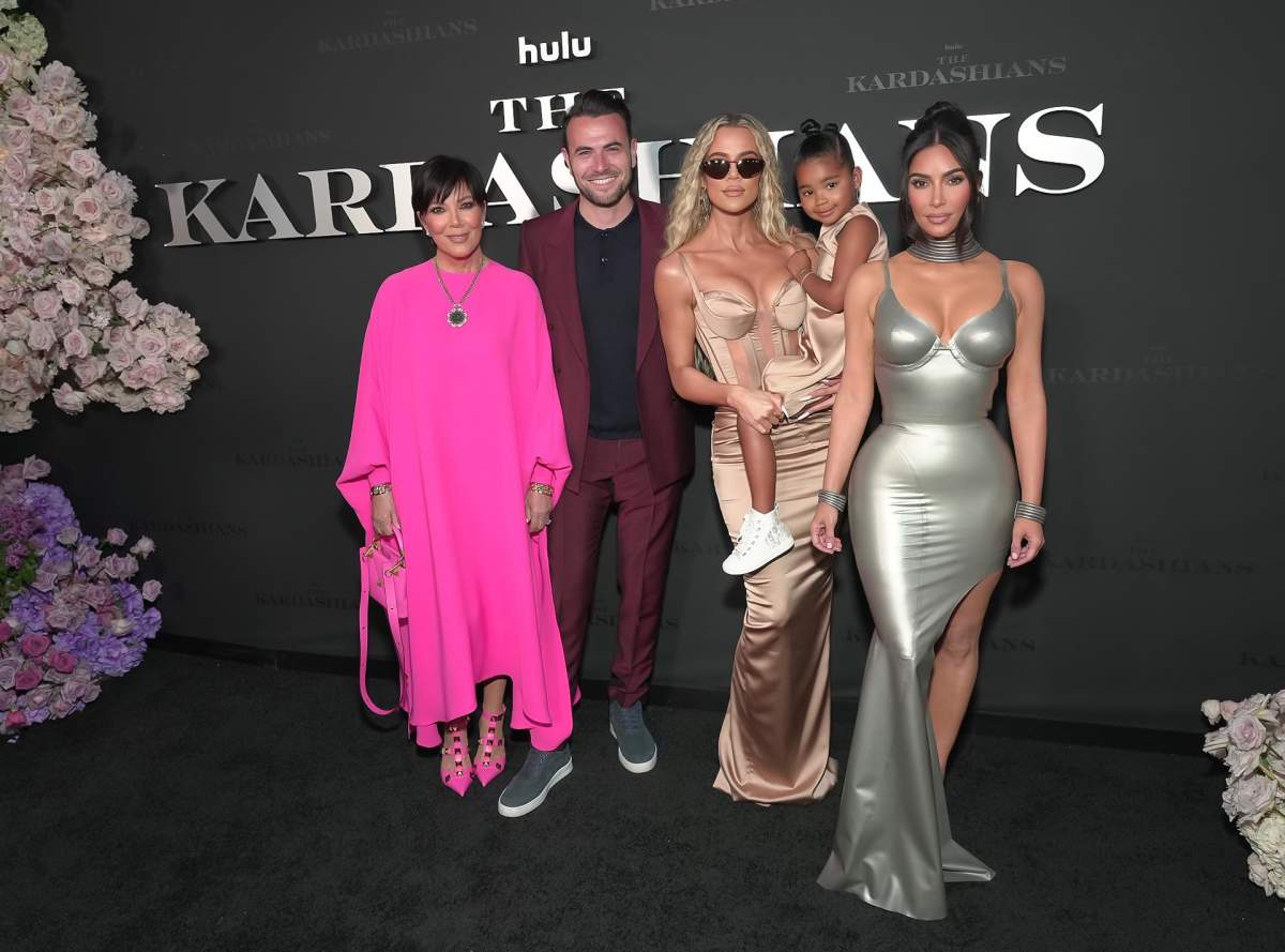 Kim Kardashian goes Instagram official with Lewis Hamilton after months ...