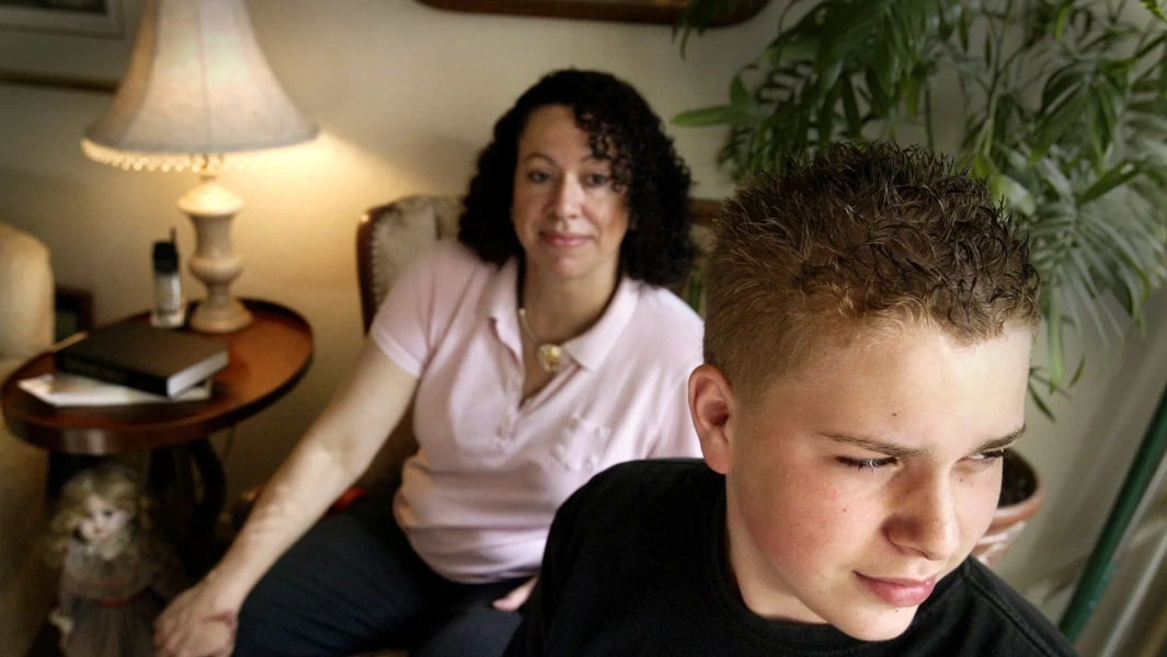 Global study finds single parents face persistent happiness gap