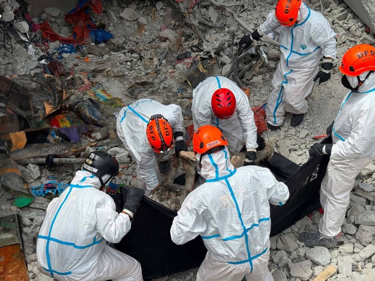Building collapse death toll rises to 20