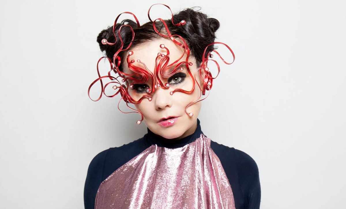 Bjork ha inaugurato una mostra in Islanda che ospita un brano del nuovo ...