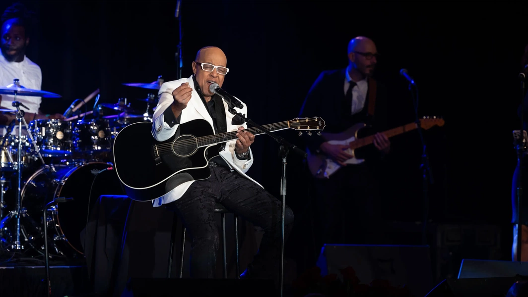 Peabo Bryson under care after stroke, family seeks privacy
