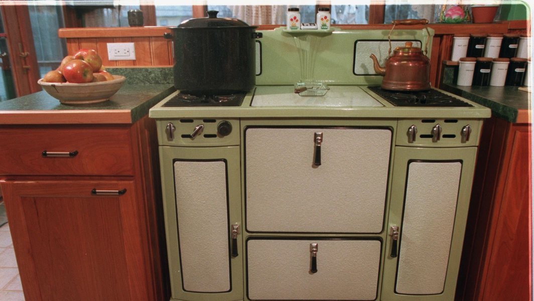 20 iconic 1980s household items and trends
