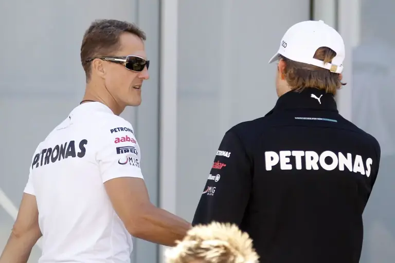 F1. "Mi costringeva a fare la pipì nei secchi": Rosberg shock svela le ...