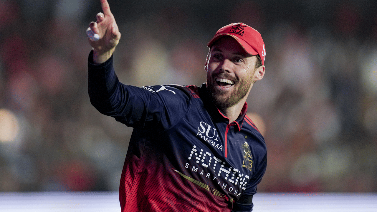Phil Salt scripts history, becomes 1st overseas player to complete ...
