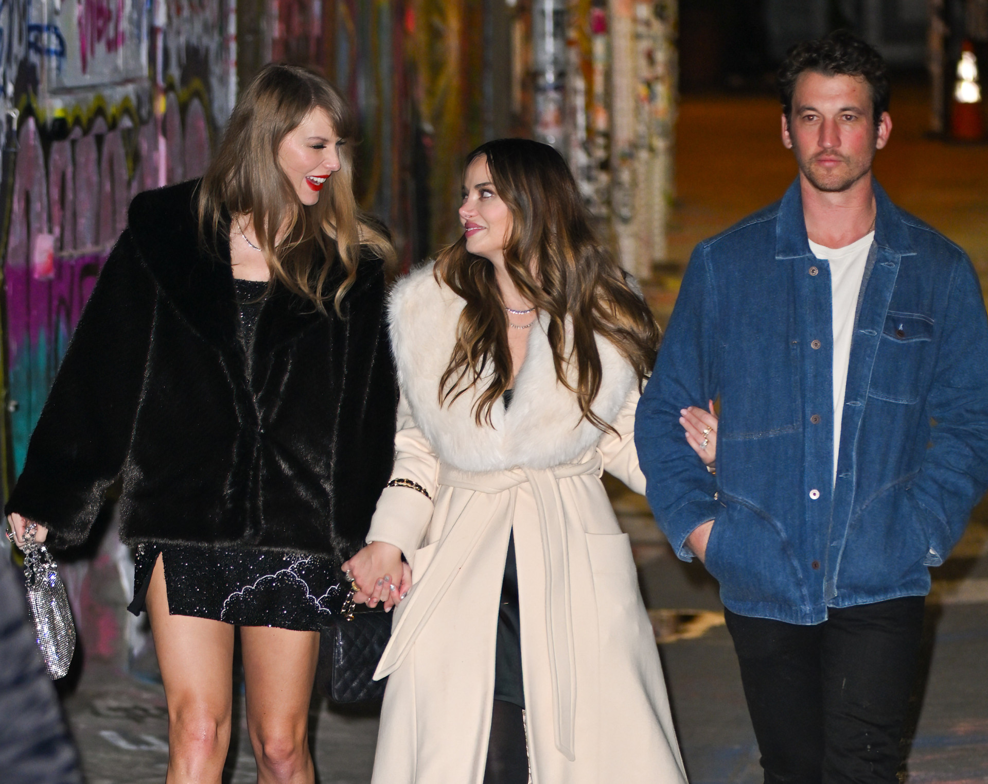 Taylor Swift and Travis Kelce’s celebrity friends reportedly not ...